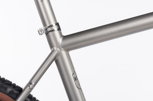 Enigma Edge GRX810 Titanium Gravel Bike